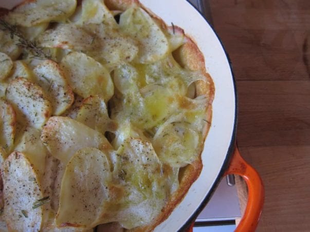 Roasted fish with potatoes | Foodlets