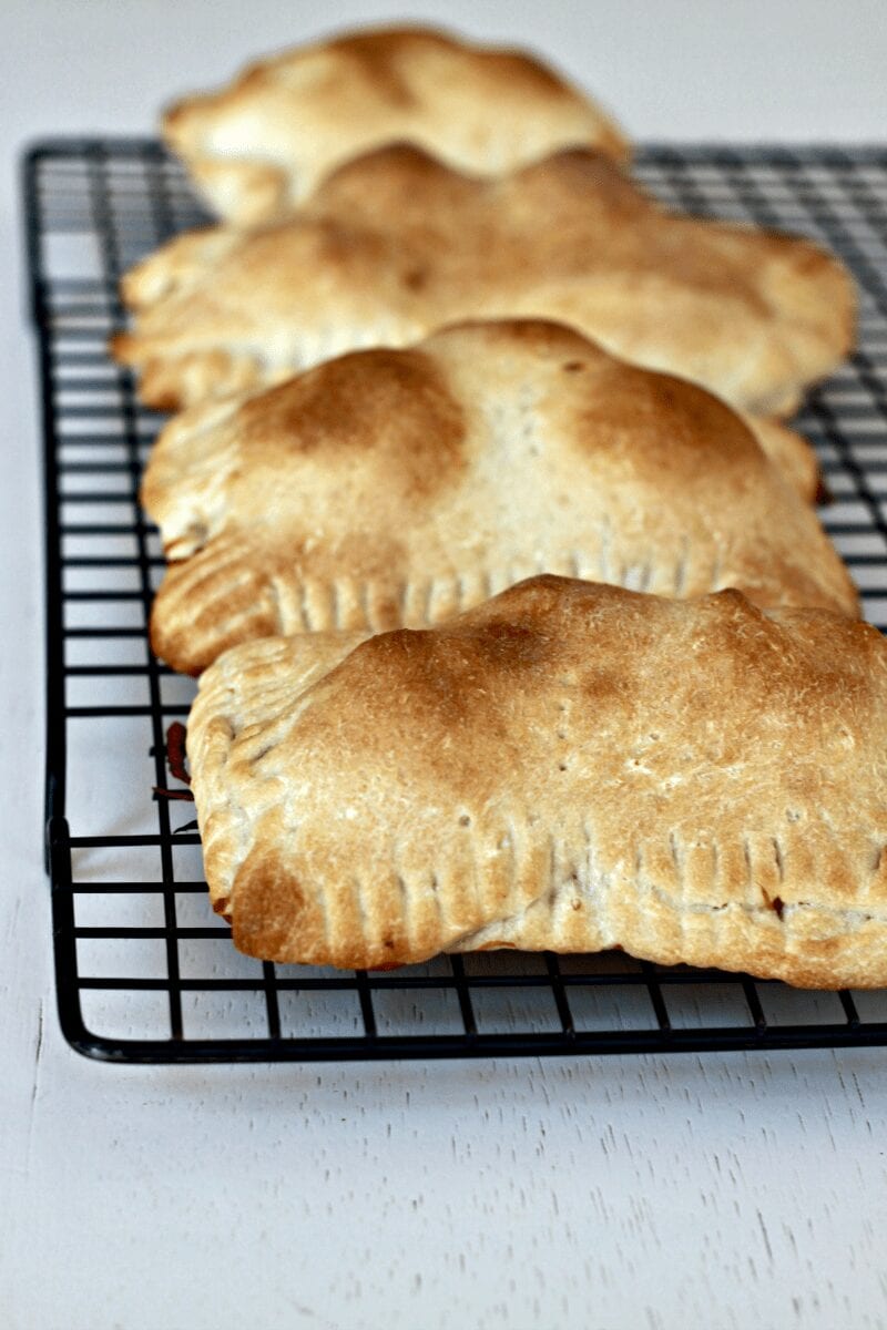 Make-Ahead Turkey Pesto Meatball Pockets - Foodlets