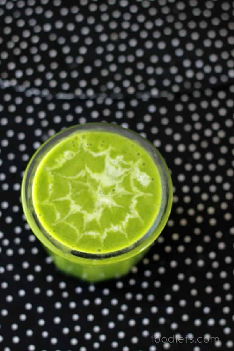 The Easiest Halloween Hack Ever: Spooky Smoothies | Foodlets